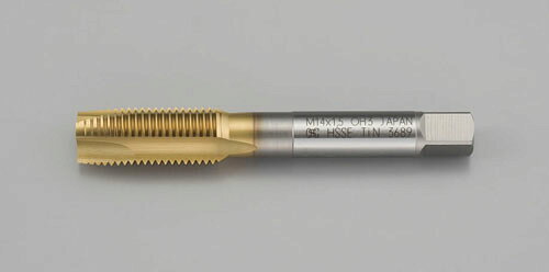 型番EA829PF-3 商品説明●材質…高バナジウムハイス(HSSE)●TiNコーティング(表面処理)●溝数…3●食付…5P●呼び…M3×0.5●全長…46mm●シャンク径…4mm●ステンレス鋼、調質材などの通り穴の高速ねじ立てに適していま...