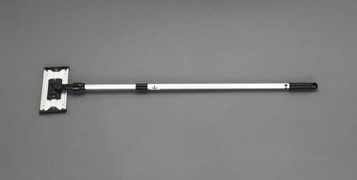 型番EA928D-1 商品説明●全長…980〜1600mm●ヘッドサイズ…230×110mm●材質…アルミ・ポリプロピレン●小型で狭い場所や階段に最適。●裏面は強力ナイロンマジックテープを使用しているので、モップの取り外しが簡単にできます。...