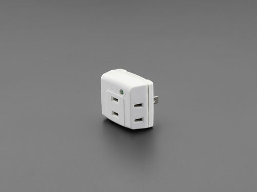 型番EA940CD-9 商品説明●メーカー…朝日電器（ELPA）●型番…A-300SB●差込口…3個●定格…15A・AC125V(1500W)●サイズ…48×38×23mm●重量…47.58g●雷サージ機能…　　最大サージ電圧：2500V　...