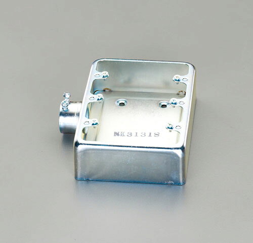 型番EA940CS-5 商品説明●呼び…E19●サイズ…144×171×40mm●材質…スチール●3個用一方出 ★注意事項★商品画像に複数商品が載っており、番号やアルファベットが記載されている商品がございます。その場合は、「商品番号の末尾」...