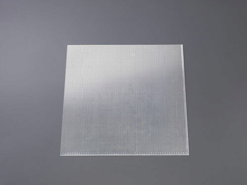型番EA952B-312 商品説明●材質…アルミ鋼板●サイズ(mm)…500×1000●穴径…3mm●ピッチ…5mm●厚み(mm)…1.0 ★注意事項★商品画像に複数商品が載っており、番号やアルファベットが記載されている商品がございます。そ...