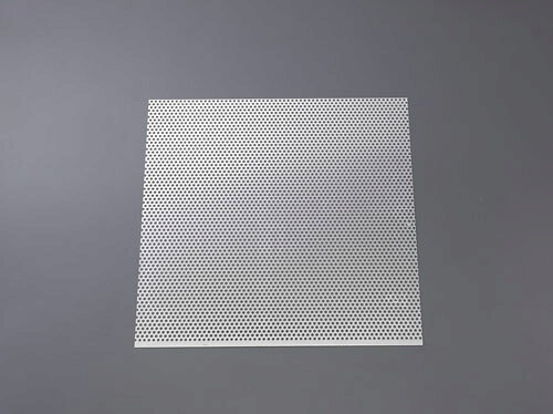 型番EA952B-337 商品説明●材質…アルミ鋼板●サイズ(mm)…500×1000●穴径…5mm●ピッチ…8mm●厚み(mm)…2.0 ★注意事項★商品画像に複数商品が載っており、番号やアルファベットが記載されている商品がございます。そ...