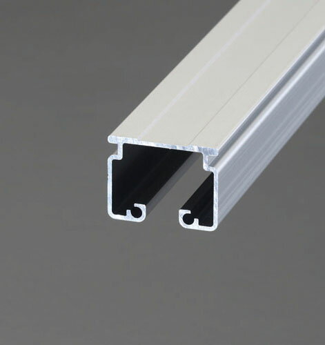 型番EA970EB-2 商品説明●材質…スチール●全長…2m●幅…30mm●差込幅…9mm●厚み…0.7mm●工事現場や工場、店舗等の間仕切りカーテン、シートに最適で開閉もスムーズな大型機能レールです。●対応荷重…30kgまで ★注意事項★...