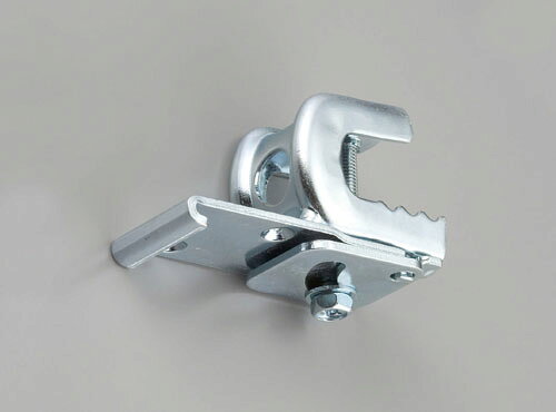 型番EA970FF-11 商品説明●40mmレール用●材質…スチール●口の幅…17mm●サイズ…83×34×52(H)mm●レールを鋼材から持ち出せます。 ★注意事項★商品画像に複数商品が載っており、番号やアルファベットが記載されている商品...
