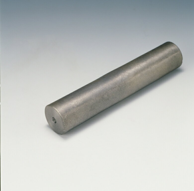 型番30M-60 特徴●銅合金軸受にくらべて、給油回数を大幅に減らすことができます。　●油膜の保持性がよく、耐摩耗性・耐焼付性に優れています。　●回転・揺動・往復運動で使用できます。 ●使用温度範囲・定期潤滑：-40〜+100℃　●使用温度...