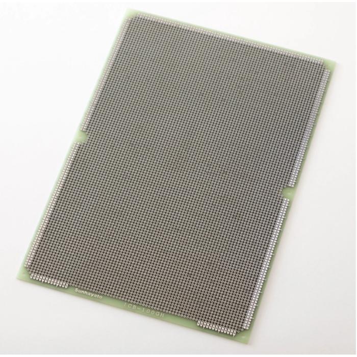 型番 ICB-100GH 商品説明 【特長】 両面・ガラスエポキシ材のユニバーサル基板です。 全面ドットパターンです。 【仕様】 両面／片面：両面 本体サイズ(mm)：200×300×1.6t 商品サイズ（包装を含む、約）(mm)：210×...