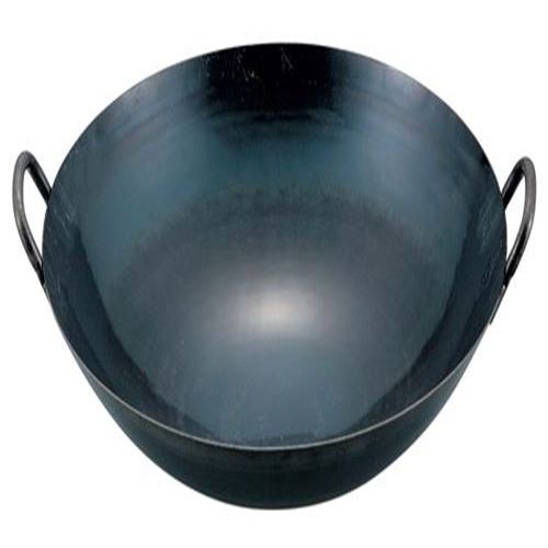 商品情報商品名：山田 鉄 打出 広東鍋 39cm(取手溶接仕様1.2mm厚)メーカー型番：0102700JANコード：4548170086869入り数：1サイズ(外形寸法mm)：-サイズ(内形寸法mm)：39cm 深さ：110重量：1420...