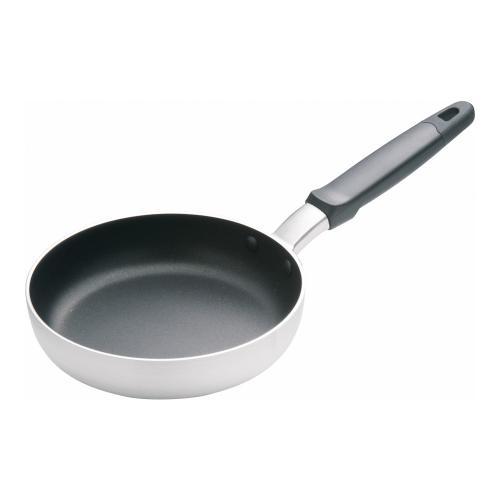 ■商品説明■商品名：ドリス アルミフライパン 18cmメーカー品番：9-0103-0101お届け数：1JANコード：4905001114601質量：●質量(g):400その他仕様：●板厚(mm):2.4特記事項：●Doris「ドリス」シリー...