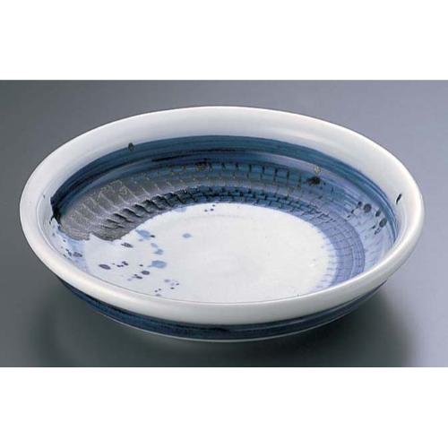 ■商品説明■商品名：ごす刷毛目8.0大皿 深 B03-34メーカー品番：9-1661-1201お届け数：1JANコード：4560342474106メーカー品番：B03-34特記事項：●和食バイキングにピッタリの和陶器の大皿です。●美濃焼サイ...