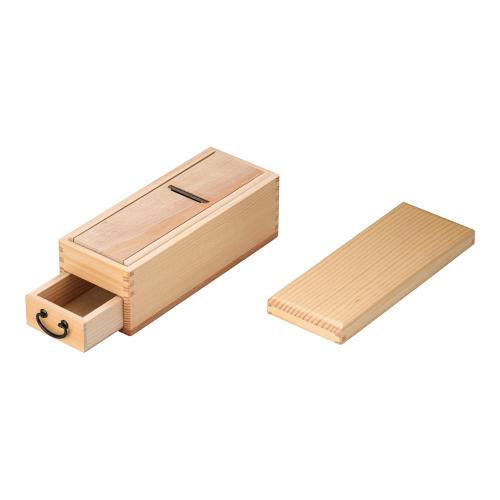 ■商品説明■商品名：木製かつ箱(スプルス材) 大メーカー品番：9-0444-1101お届け数：1JANコード：4571274570637サイズ：●間口×奥行×高さ(mm):252×94×100【配送料について】【ご注意】画面上の色はブラウザ...