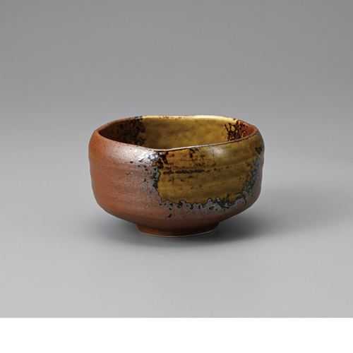 ■商品説明■商品名：信楽織部吹抹茶碗メーカー品番：377-249お届け数：1サイズ(cm)：口径13×7.5容量(cc)：500素材：磁器【配送料について】【ご注意】画面上の色はブラウザやご使用のパソコンの設定により実物と異なる場合があります。
