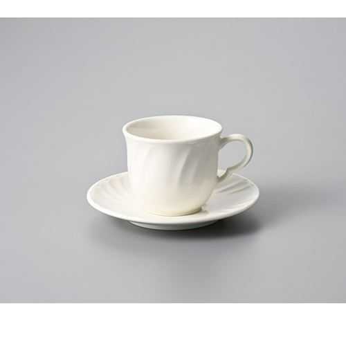■商品説明■商品名：シフォーン兼用ソーサーメーカー品番：549-269お届け数：1サイズ(cm)：口径15×2.2素材：磁器【配送料について】【ご注意】画面上の色はブラウザやご使用のパソコンの設定により実物と異なる場合があります。