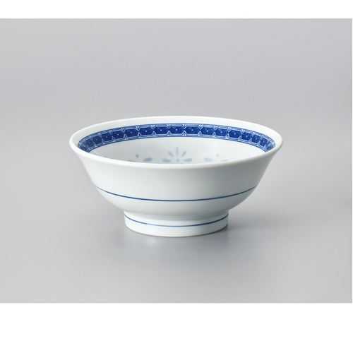 ■商品説明■商品名：龍定6.8高台丼メーカー品番：607-269お届け数：1サイズ(cm)：口径21.3×8.7素材：磁器【配送料について】【ご注意】画面上の色はブラウザやご使用のパソコンの設定により実物と異なる場合があります。