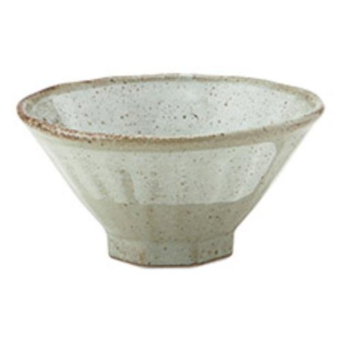 ■商品説明■商品名：雪一蹟 八角4.8飯碗メーカー型番：044-A501お届け数：1サイズ：φ14.6×7.5(cm)【配送料について】【ご注意】画面上の色はブラウザやご使用のパソコンの設定により実物と異なる場合があります。