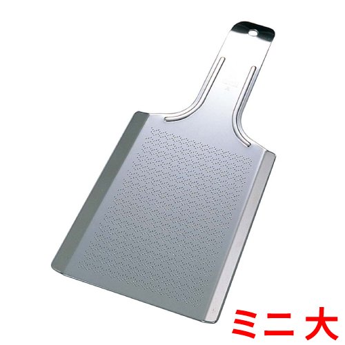 商品情報商品番号：8009500商品名：ステンレス わさびおろし サメ吉 ミニ大メーカー：EBMサイズ/内容量/重量： / 容量： / 重量：80gその他：●卸し部：75×75●全長：120●材質：18-0ステンレス●板厚：1.5 ～商品に...