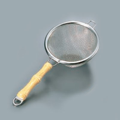 商品情報商品番号：6277400商品名：茶こし 丸型 夕華 18-8EBMコード：6277400TKG商品コード：8-0832-1801メーカー：EBMサイズ/内容量/重量：直径75×170×深さ40 / 容量：- / 重量：その他：・ダブ...