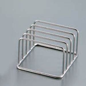 商品情報商品番号：8673400商品名：マナ板立 ミニ 18-8 4枚立メーカー：EBMサイズ/内容量/重量：220×203×135 / 容量：- / 重量：その他：●まな板収納枚数：30mm厚×4枚 ～商品について～●縦・横兼用でお使い頂...