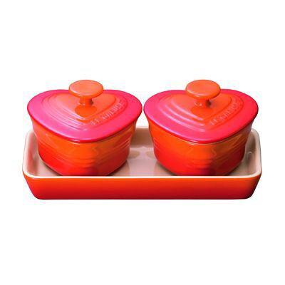 商品情報直火でのご使用は出来ません■ 商品について ■ル・クルーゼ -ストーンウェア-●耐熱性に優れ、電子レンジ、オーブン(260度まで)にご使用できます。●冷蔵庫、フリーザーでの保冷もOK。 ●汚れが落ちやすくお手入れも簡単です。●水分を...