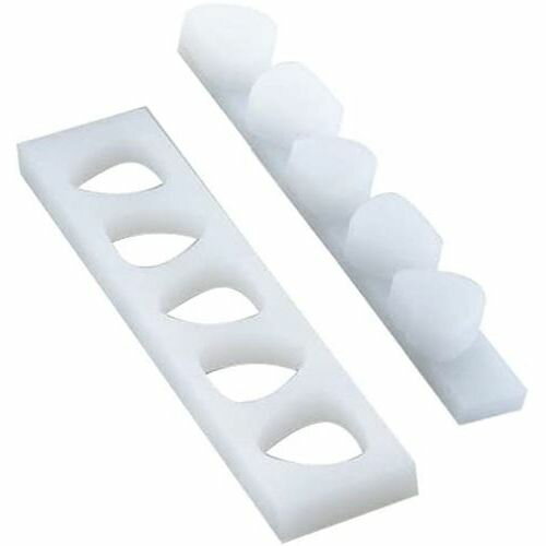 商品情報商品名：PCおにぎり型 B型(押し蓋付)5穴大 寸法：出来上がり寸法68×60×H25mmメーカー：カンダお届け数(合計)：1材質・素材：プラスチック（ポリエチレン）メーカー品番：058077JANコード：4949362058778...
