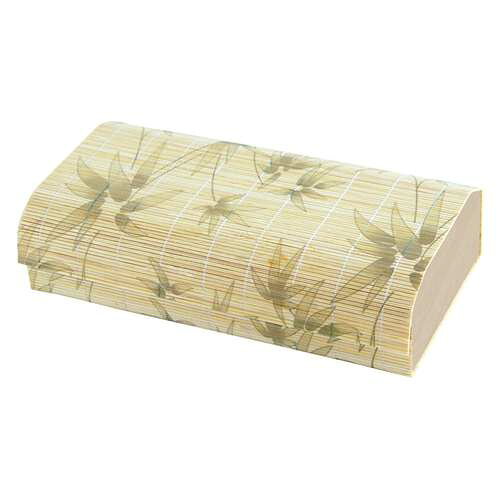 ■商品説明■商品名：新すだれ弁当 笹柄 (大)メーカー：ヤマコーメーカー品番：21-309-05外形寸法：幅22.8×11.7×5.5cm(mm)お届け数：1商品コード：38537【配送料について】【ご注意】画面上の色はブラウザやご使用のパ...