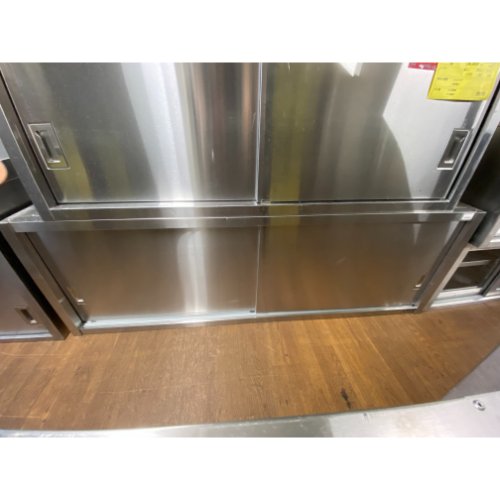 ■ 商品概要 ■商品名：吊戸棚外形寸法：W1800×D350×H600(mm)型式：不明保証期間：なしランク：B特記事項：- 販売店：テンポス立川店（東京都立川市）からの配送です。この商品は中古ですので1品ものです。店頭販売もしておりますの...