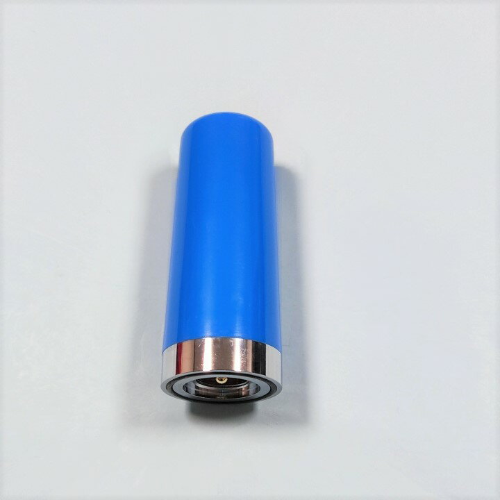 【商品仕様】 スペック ■商品説明：144/430MHz帯アマチュア無線用 モービルアンテナ（極太ショートタイプ）です。 ■カラー：ブルー（青） ■周波数範囲：136MHz〜174MHz / 400MHz〜480MHz ■最大出力：60W ...