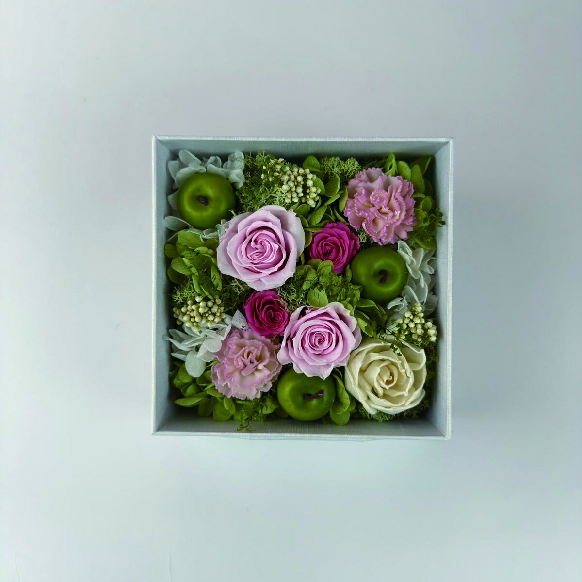 【サイズ】W15×H6×D15cm (close) W15×H11.5×D15cm (open)【ブランド】OrangeDeco［重量］210g［入数］［材質］［規格］OPP袋入［特徴］［使用方法］［注意事項］・プリザーブドフラワーは染料の...