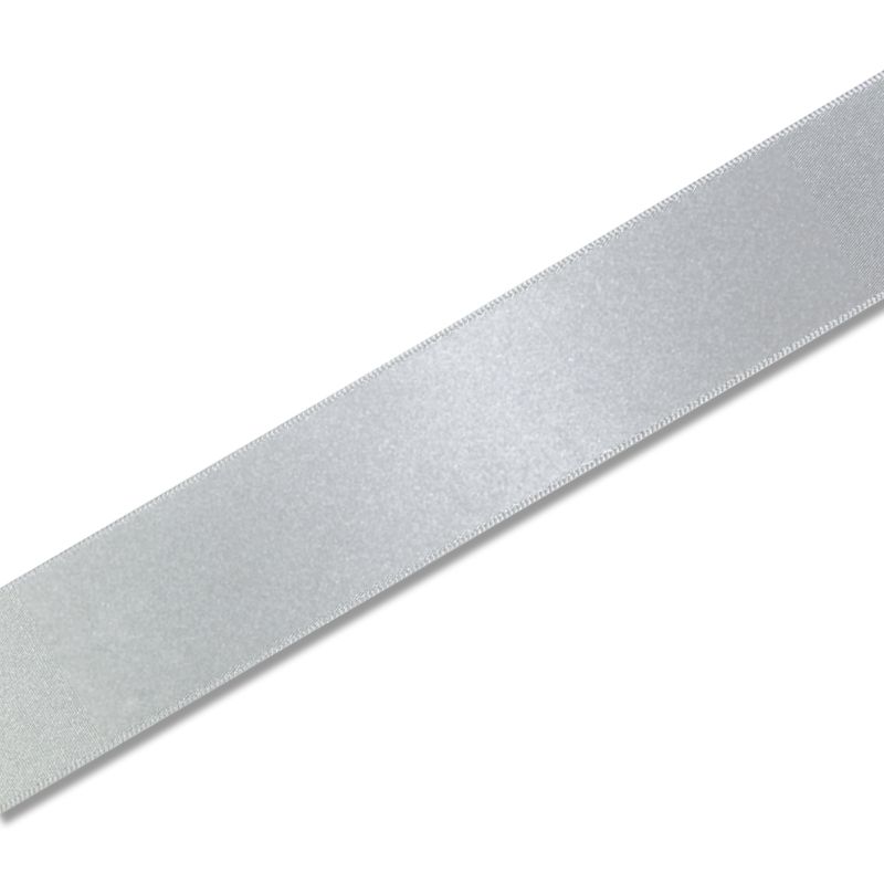 【サイズ】幅36mm×20m巻【ブランド】HEIKO材質：ポリエステル片面のみに光沢がある、お求めやすい価格のサテンリボンです。本リボンはポリエステル糸を使用することによって光沢を高めています。・ロールタイプのリボンに関しましては製造工程上...