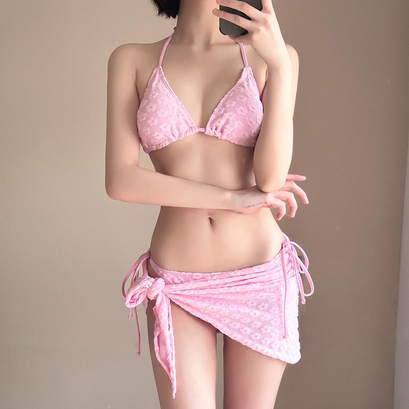 商品仕様: ・性別: 女性 ・対象年齢: 成年 ・柄: 無地 ・スタイル: ハイウエスト、セクシー、タイト、バックレス ・特徴: 高弾性、耐摩耗性 ・パッド: 胸パッド付き、ワイヤなし ・素材: 錦綸82% ・裏地: 錦綸、スパンデックス1...