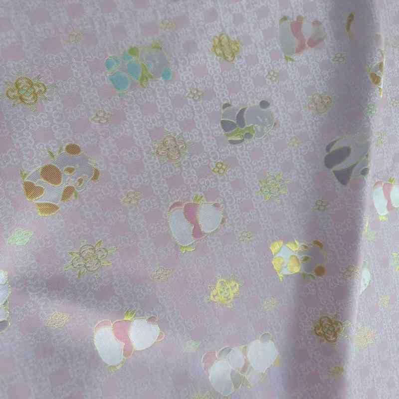 ・主な素材: ポリエステル・生地幅: 150cm・重さ: 約190g/m²・生地組織: 色織り・用途: パンツ、スーツ、バッグ、キャミソール、ワンピース、カジュアルウェア、作業服、ファッションウェア、中綿入り衣料、装飾布、クッション、抱き枕...