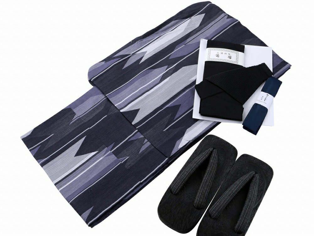 商品情報 新品 紳士用の仕立て上がりの浴衣と帯・下駄・腰ひもの4点セットです。 セットでお届けなのですぐにお使い頂けます！ お仕立て上がりの浴衣のサイズを選ぶ場合、 適応身長より選ぶか、普通体型であれば身長から30cm程度引いた着丈が目安と...