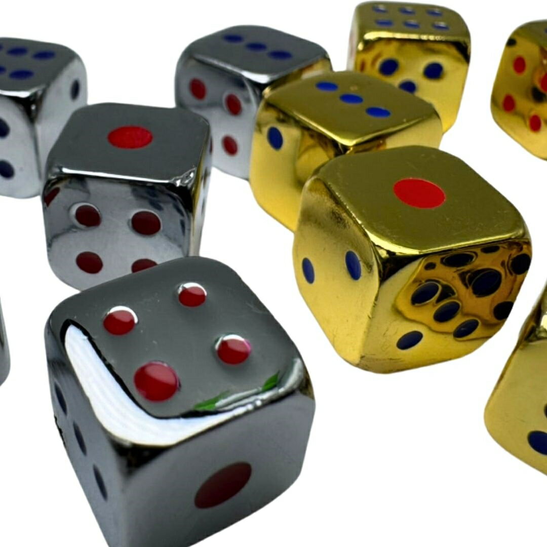 ■商品紹介商品番号：ns-ao-20250314-6446【サイズ】約12mmの立方体素材 合金重量（個）約13g【カラー】シルバーorゴールド※1カラーのお値段です【セット内容】5個セットゲームやコレクション用の金属製ダイス（サイコロ）5...