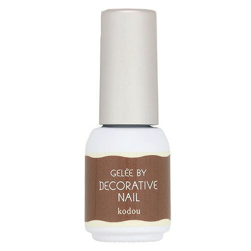 詳細説明【特長】・静かに森の奥まで続く道を思わせる、深みのあるシアーブラウンです。・瞬間ちゅるん！たった1本で完成するベースもトップも拭き取りもいりません。・爪を労わりたい方や成分が気になる方におススメのアクリル酸成分（HEMA）フリー設計...