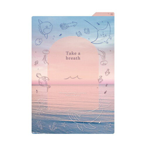 詳細説明【特長】・インデックス付きの下敷きです。・しおりとしても使えます。・海をモチーフにしたデザインで、クリア素材との組み合わせが魅力的です。&nbsp;商品仕様（スペック）本体サイズ（約）：縦188×横128mm素材：PVCインデックス付き