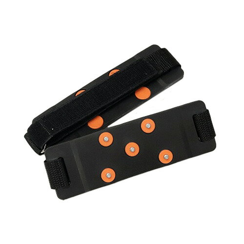 詳細説明雪道や氷上での歩行をサポートします。革靴、パンプス、ブーツ、スニーカーなど様々な靴に装着でき、面ファスナーで簡単に固定できます。コンパクトなので、カバンに入れて持ち運び、必要な時に取り出してご使用いただけます。【特長】・マジックテー...