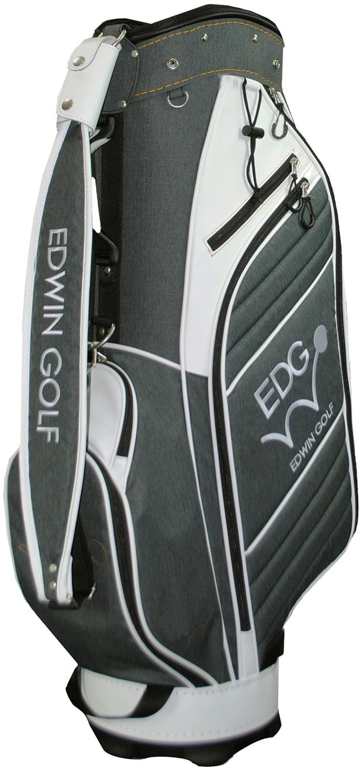 エドウィンゴルフの9.5型キャディバッグ「EDCB-3478」（ダークグレー）は、大容量で機能性に優れたゴルフバッグです。 このキャディバッグは9.5型のサイズで、47インチの長尺ドライバーにも対応し、フルセットのクラブを余裕をもって収納で...