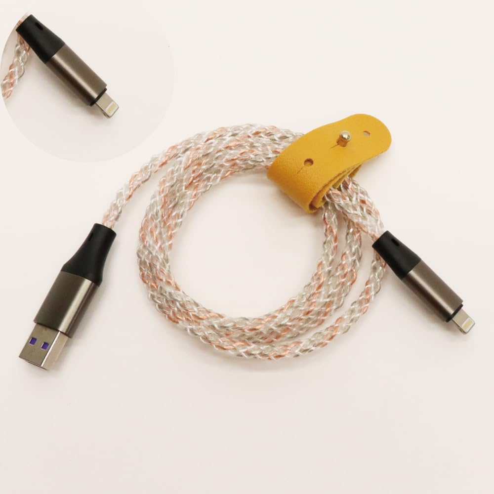 《商品説明》 ●鮮やかに光る！ ●データ転送+スマホ充電 ●充電中にレインボーに光る！ 《仕様》 ■長さ：約1m ■最大電流：3.0A(Type-C)/2.4A(Lightning) 【注意事項】 ●本製品を抜き挿しする時には必ずコネクタ部...