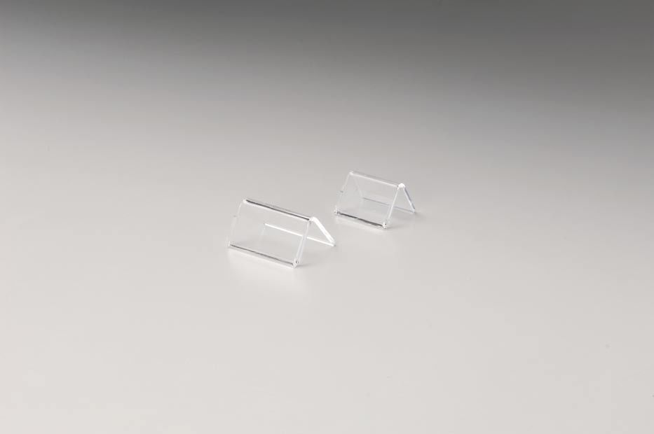 【商品説明】カード立て (大) [えいむ カードスタンド カード立て プライス立て 値札] [ホーム&キッチン]S:40X27X33mm※差込み部がきつく締まってます。