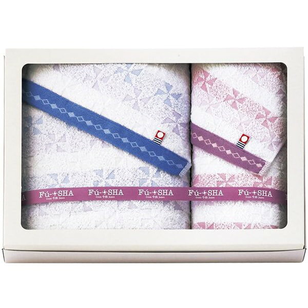 ●商品名/Fu‐SHA 風車 今治産 タオルセット FS-CE●商品内容/フェイスタオル(約34×80cm)・バスタオル(約60×120cm)×各1●材質/綿100%●箱サイズ/約26×37×4.5cmボーダーに涼しげな風車の柄をあしらいま...
