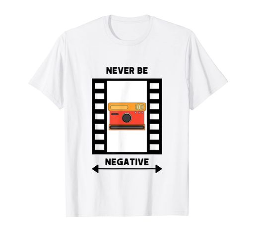 ポジティブに焦点を当てて、ネガティブを排除したいフォトグラファーや愛好家に最適です。人、野生動物、自然の写真を撮影するのが好きなフォトジャーナリストに最適です。プロとアマチュアの両方の写真家やジャーナリストのために カメラを愛する男と写真を...