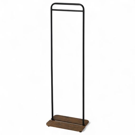 商品サイズ:W500xD330xH1600 mm 底板:MDF(15mm厚) PVC貼り フレーム:スチール(φ22.2mm) 粉体塗装 耐荷重:(約)全体:10kg ハンガー:5kg 下棚:5kg J-Kitchensが贈る家具シリーズは...