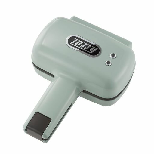 一枚の食パンを折りたたんで作る“ハーフホットサンド”ができる電気ホットサンドメーカーにプレート交換式が登場!プレートは、ハーフホットサンドプレートとワッフルプレートが付属した2WAY。バリエーション豊かな別売プレートも8分音符 【ちょうどい...