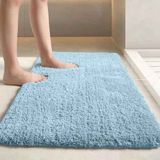 【1秒以内の驚異の吸水力】1秒以内の驚異の吸水力!表面の毛足が長く、水と接触する表面積が大きいので、お風呂上がりについた水滴も一瞬で吸収するから不快な冷たさが残りません。 充填材には独特の細かな孔構造により、空気が通りやすく、水分を素早く吸...