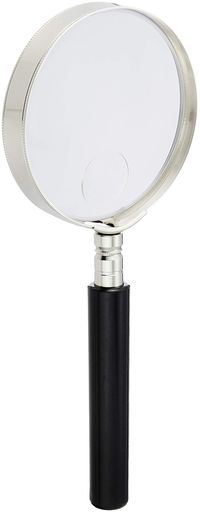 本体サイズ:約65x150x12mm レンズ径:約65mm 質量:約48g 倍率:約2.5倍、約5倍 材質:アクリルレンズ 仕様:リーディングルーペ