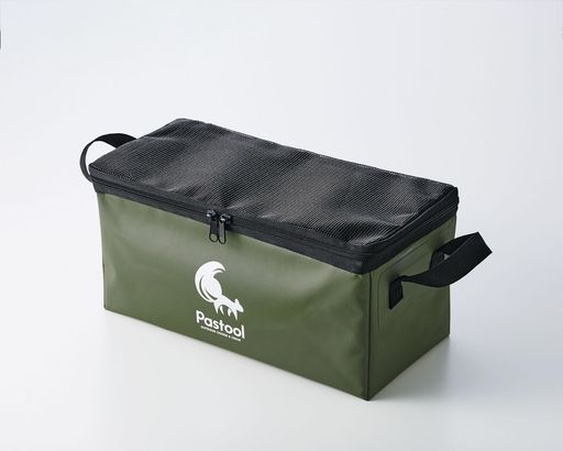 CB缶をおしゃれなアウトドア仕様に。 50Lのコンテナの半分の高さに3つ収納できるサイズ。 メッシュカバーで、中身が見える。水切り可能。 防水素材ターポリンで、水も貯められる。 横長のウッドラック等にコンテナから出してそのまま並べられる。