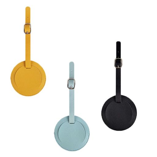 【商品説明】この商品はラゲッジネームホルダーです。ブラック、イエロー、ライトブルーの3色が1パックになっています。 【商品サイズ】ラゲッジネームホルダーは直径8cm、厚さ約3mmの丸型。 【素材】荷物のネームホルダーはPUレザー製で、素材は...