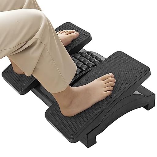 【製品情報】サイズ:奥行33x幅44x高さ13cm、角度調整:0〜30°(前後15°調整可能)、重量:1.85kg、素材:プラスチック、形状:長方形、色:ブラック 【傾斜角度設計】このフットレスト前後に最大15°調整可能で、人間工学に基づい...