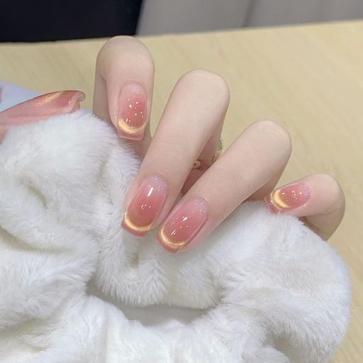 【キャッツアデザイン】流行ネイルチップキラキラ、美しく光るネイル。艶やかなキャッツアイ・ネイルチップ。光が当たると更に綺麗。 【繰り返し使用可能】ネイル用両面テープを使用すると一週間程度維持、交換が簡単で、取り外したネイルシートは再利用でき...