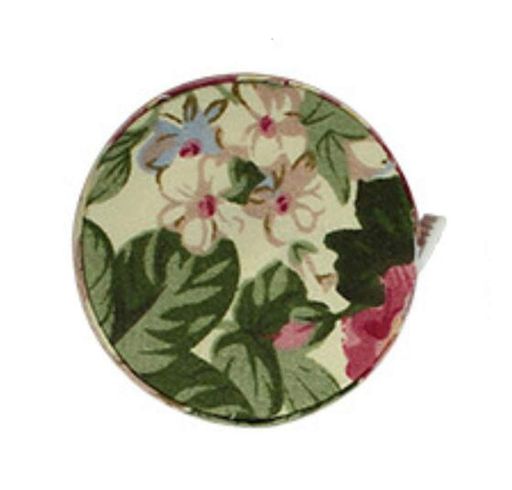 洋裁や手芸、身体のサイズを測る時に重宝します。 目盛りが色分けされて見やすいし、また耐摩耗性が優れた材質で、目盛が消えにくいです インチとセンチメートル目盛が両面表示されています 綿布製カバーで見た目はかわいいし、コンパクトなデザインで持ち...