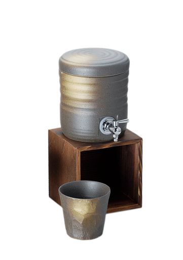 商品サイズ:13.5x12.5x13.5cm 材質:杉材 原産国:日本 ※台のみです